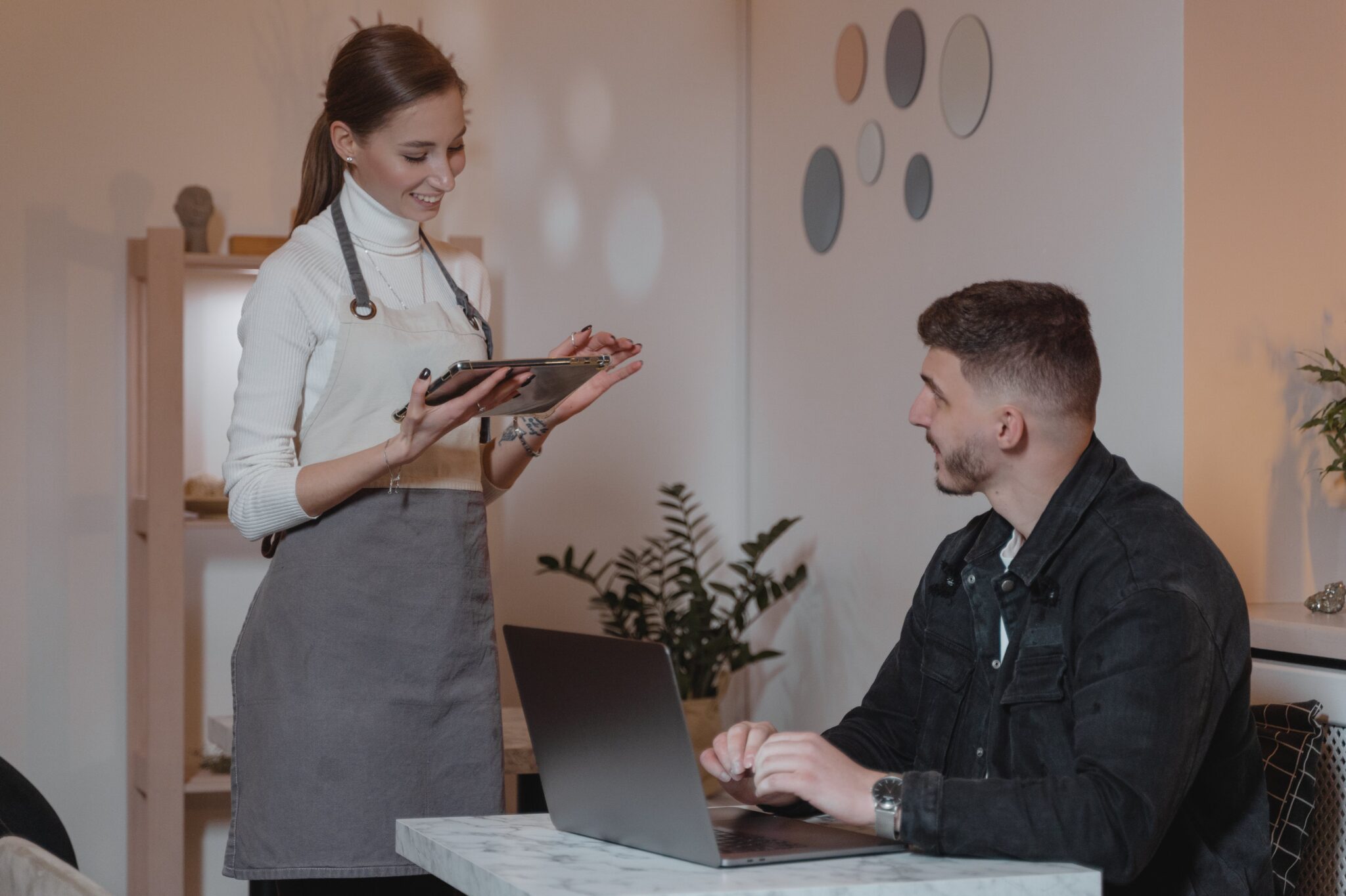 Funciones esenciales de un punto de venta según tu negocio | Yimi Blog